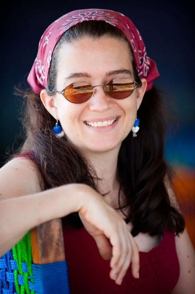 5 Star Review, THE CHICKEN THIEF by Fiona Leonard